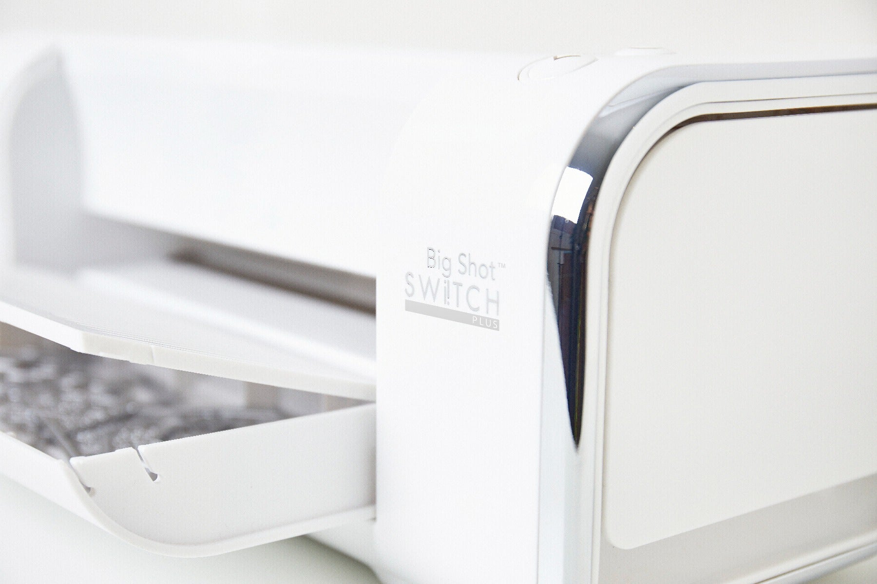 Sizzix Big Shot Switch Plus Machine & Starter Kit - White – Sizzix.com