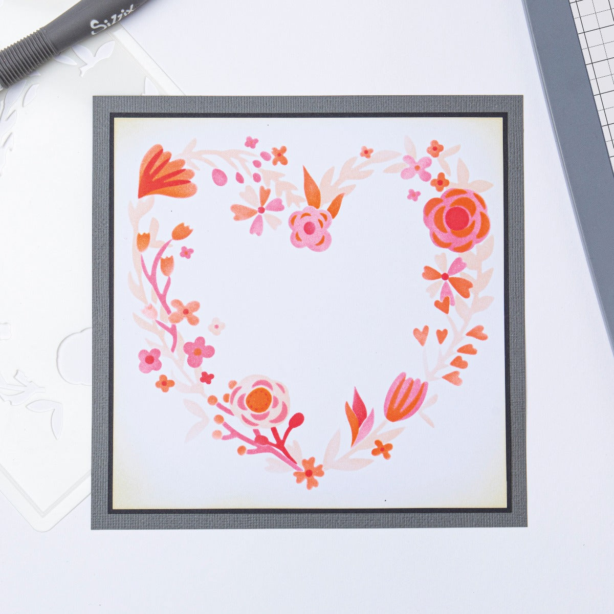 Sizzix Layered Stencils 4PK - Heart Wreath – Sizzix.com