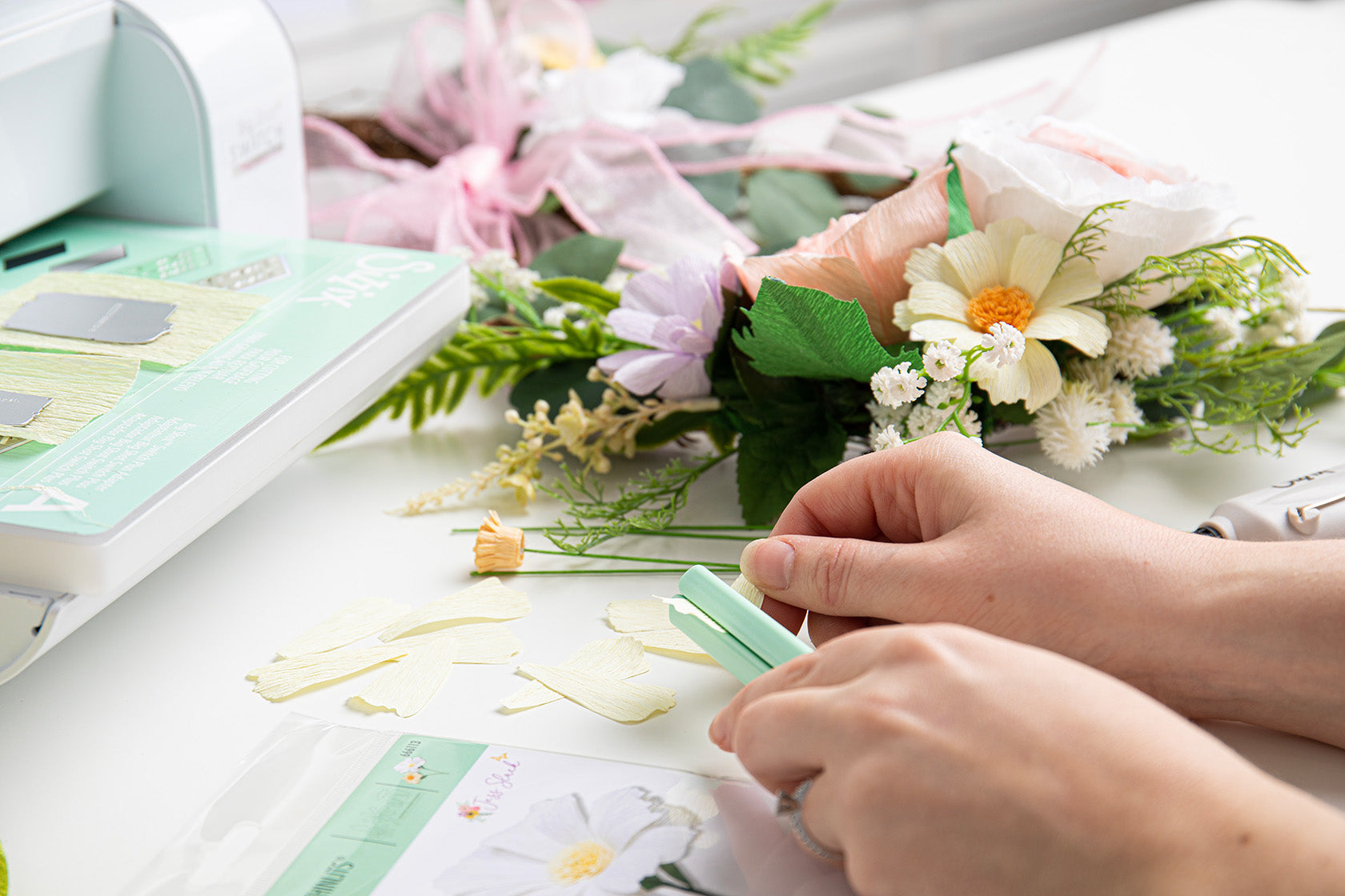 Sizzix Thinlits Die Set 8PK - Daisy Flower Mix – Sizzix.com