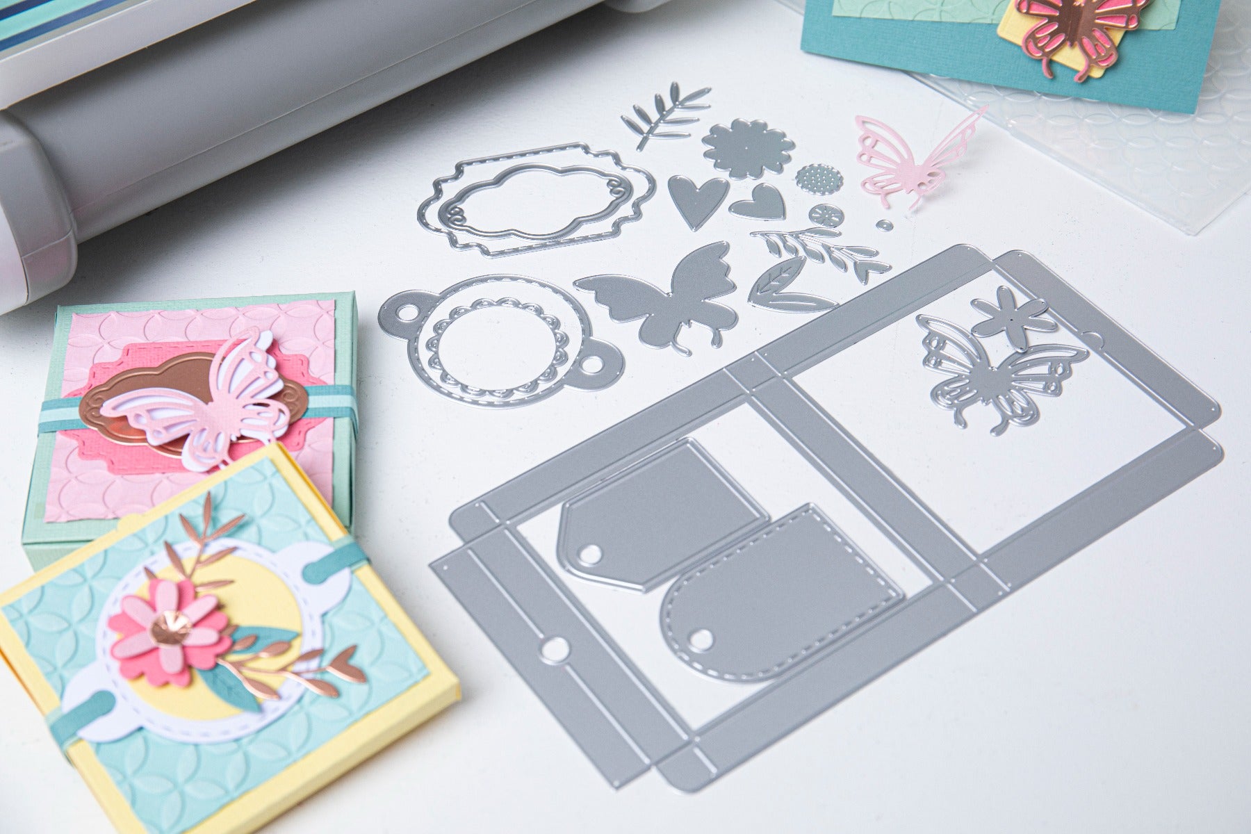 Sizzix Big Shot Plus Machine Starter Kit – Sizzix.com