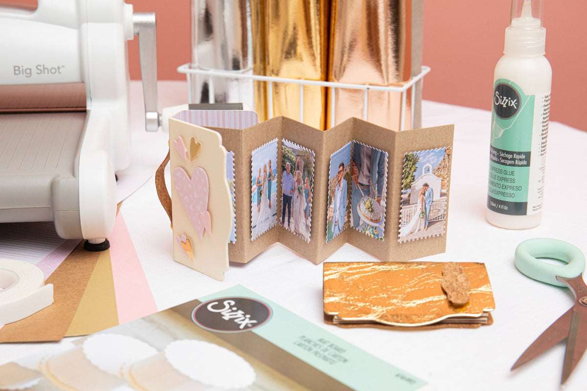 Sizzix ScoreBoards Die - Mini Book by Eileen Hull – Sizzix.com